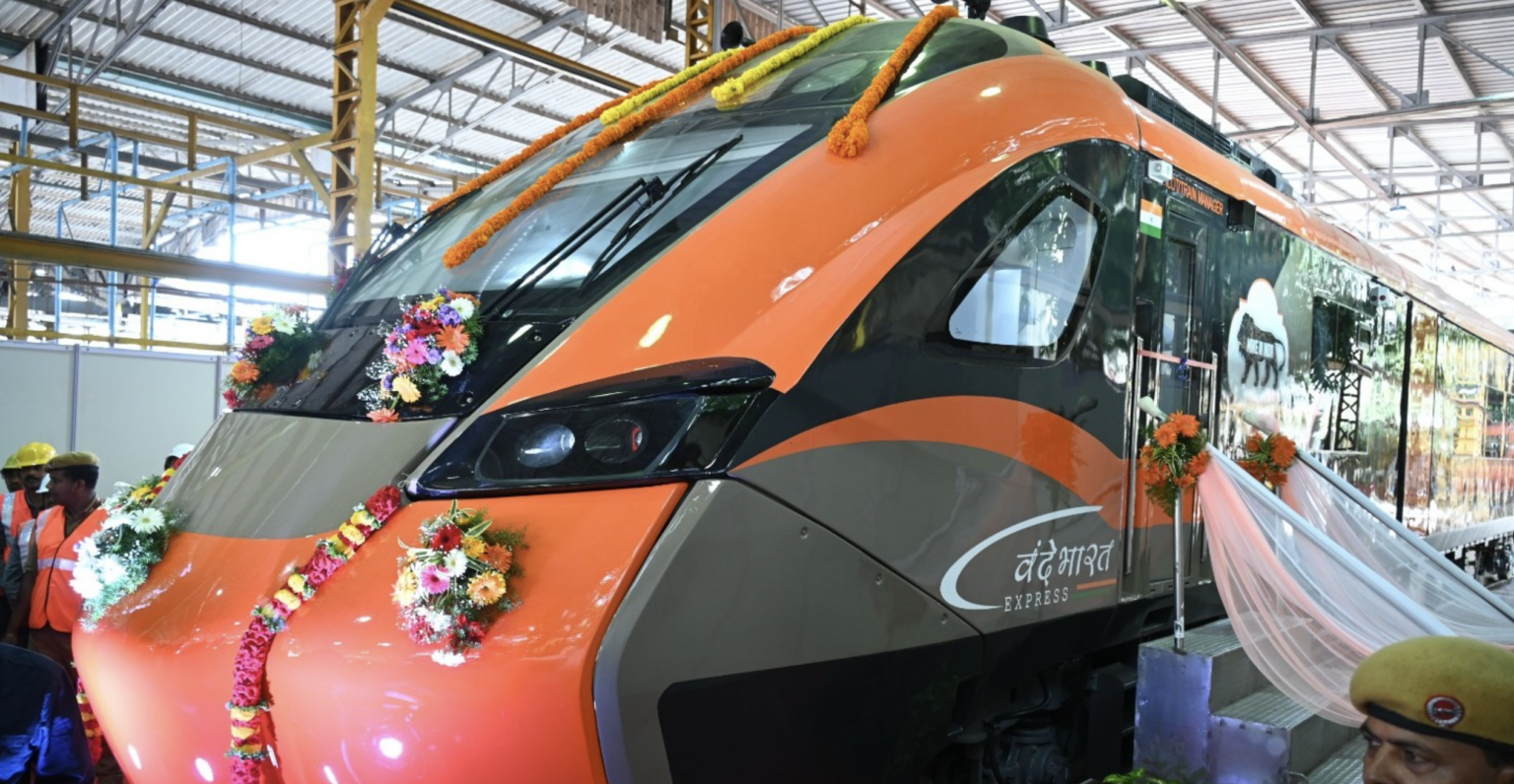 Vande Bharat Sleeper Trains To Launch After June 2026: Production Starts At Latur - Trak.in ...